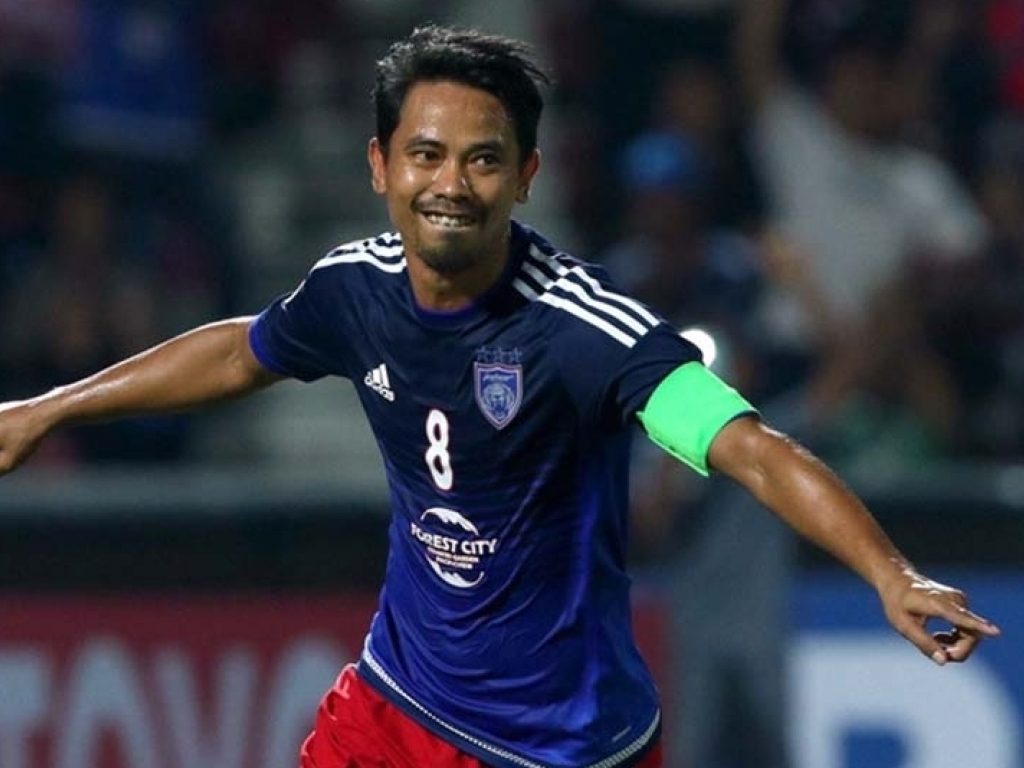 Melaka United Sah Ikat Safiq Rahim, Shukor Adan