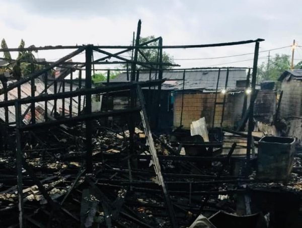 Lapan Rumah Setinggan Di JB Musnah Dalam Kebakaran