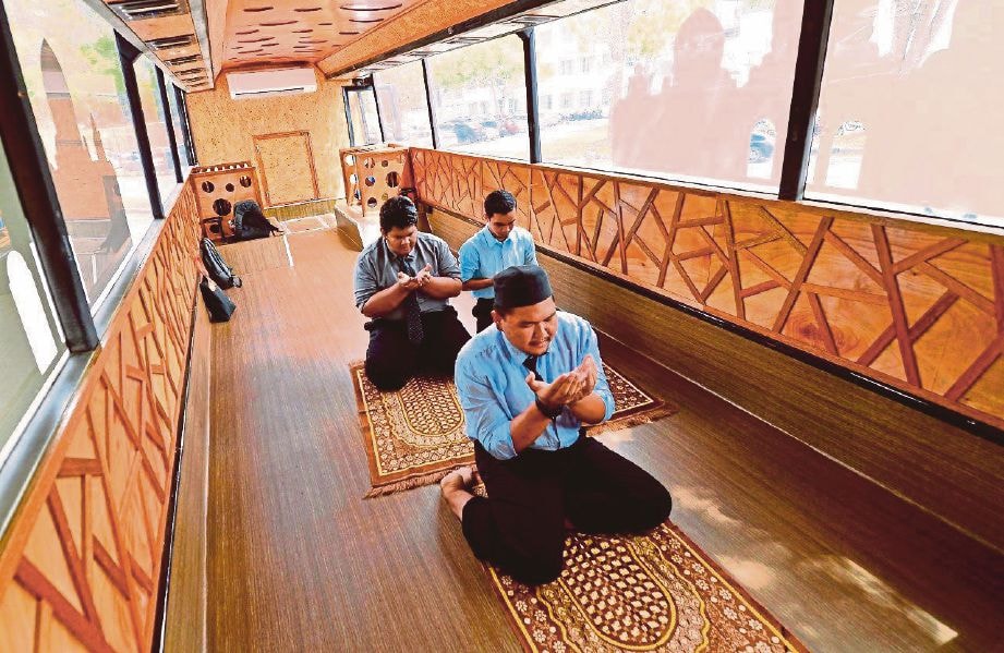 Dari Bas Mini Jadi Surau Bergerak, Mudahkan Pengunjung Terengganu ...