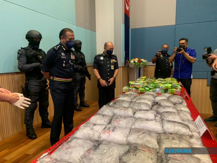 Suami Isteri Antara Tujuh Ditahan Edar And Seludup Dadah Bernilai Rm4 2 Juta