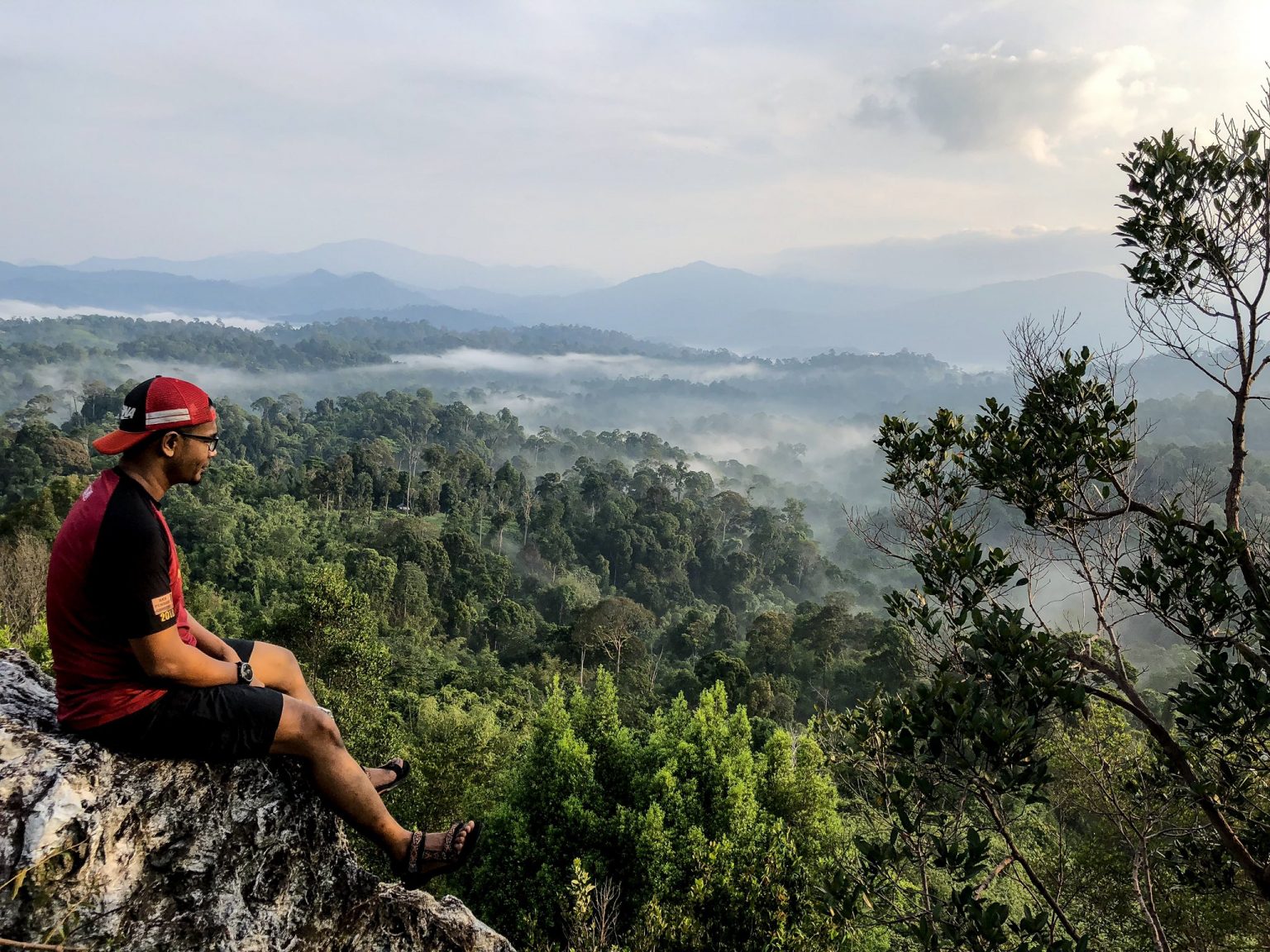 Asyik Broga Je, Ini 26 Lokasi 'Hiking' Menarik Yang Sesuai Untuk ...