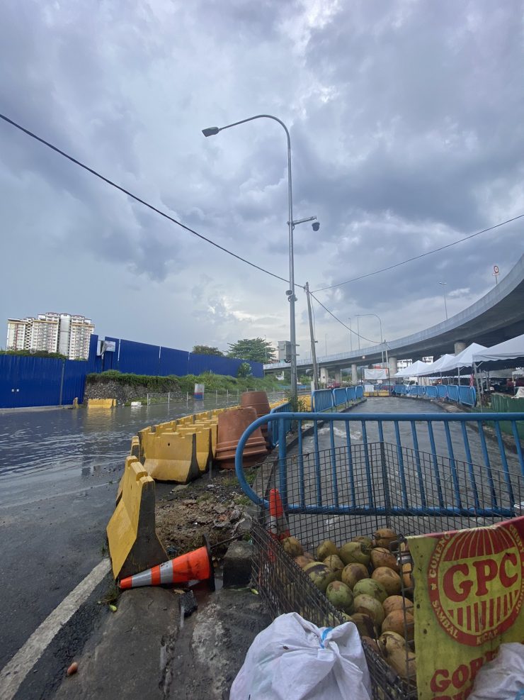 Hujan Berterusan, Pasar Borong Selayang Dinaiki Air Tadi
