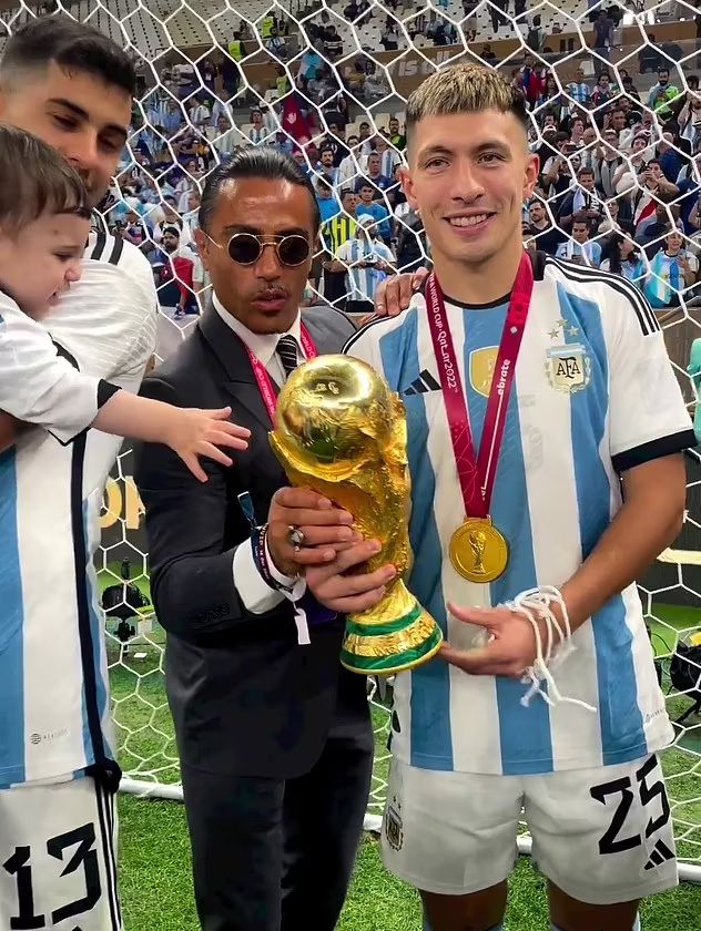 Terima Kecaman Hebat Insiden Salt Bae Pegang Trofi Piala Dunia, FIFA ...