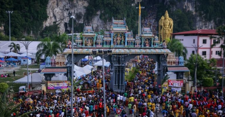 Bukan Saja-Saja Sebut, Ini Kisah & Maksud Laungan "Vel! Vel!" Ketika ...