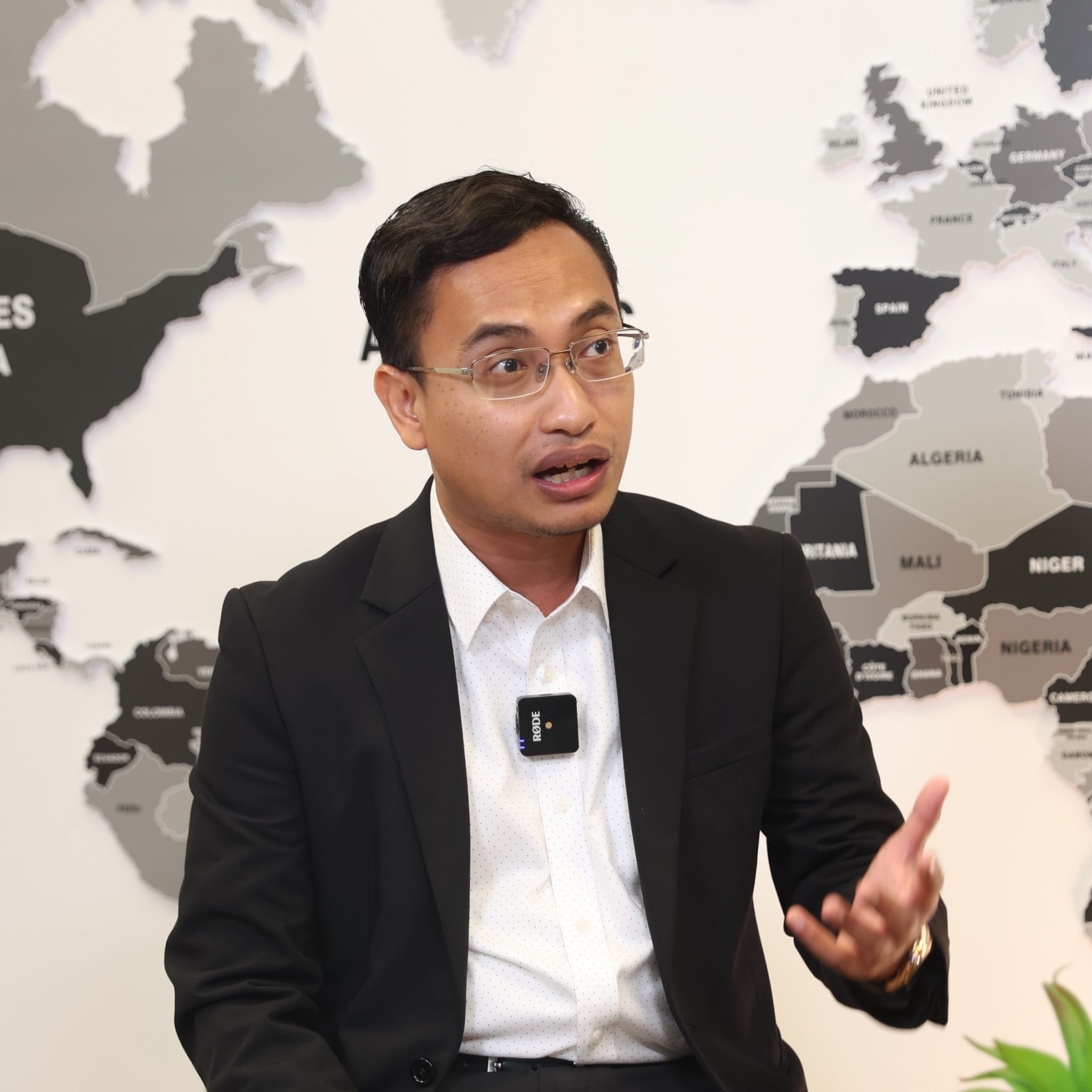 Politik Bukan Untuk Berhibur