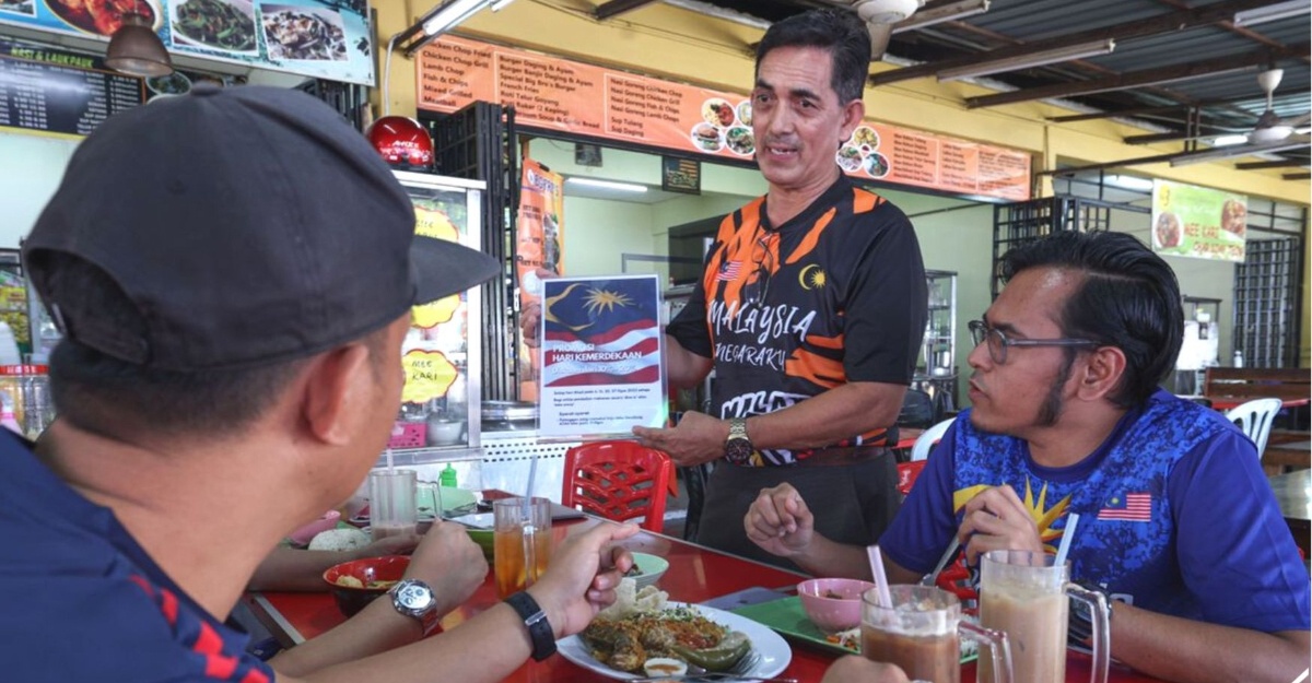 Pekedai Bagi Diskaun Harga Makanan Jika Pakai Baju Jalur Gemilang ...