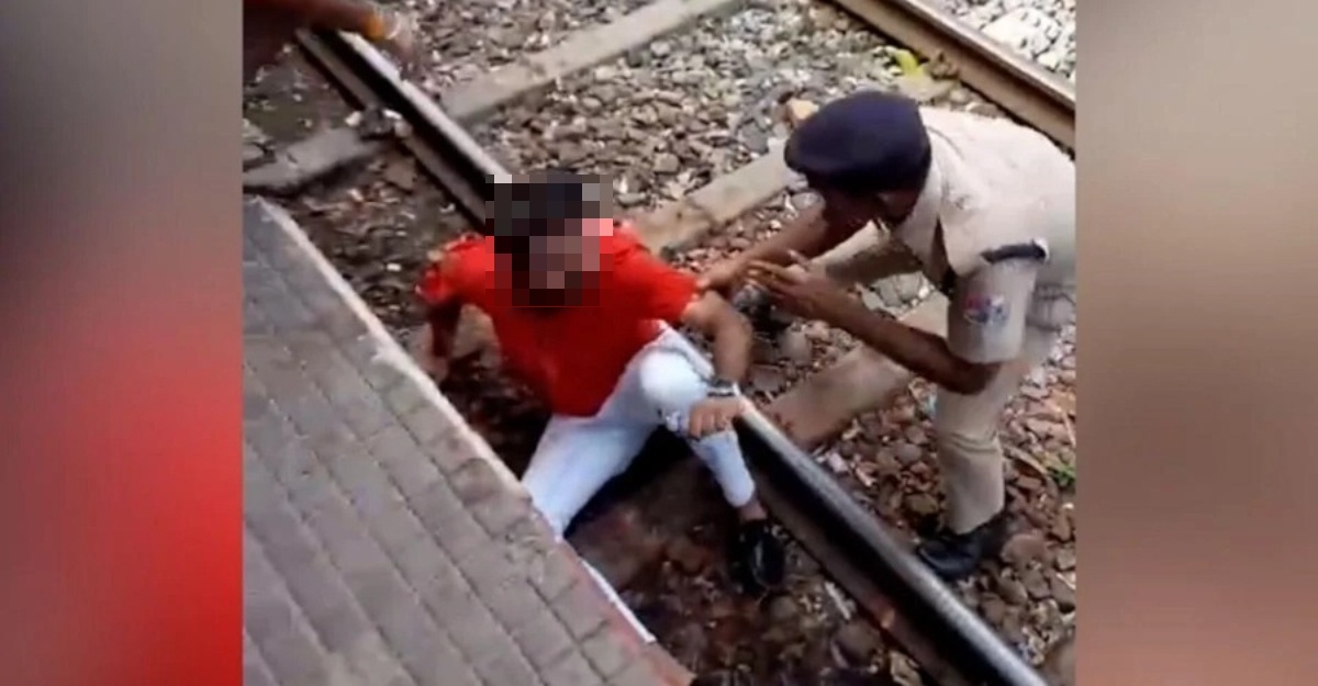 Panjang Umur, Lelaki Nyaris Maut Digilis Kereta Api Selepas Terjatuh Di Atas Landasan7