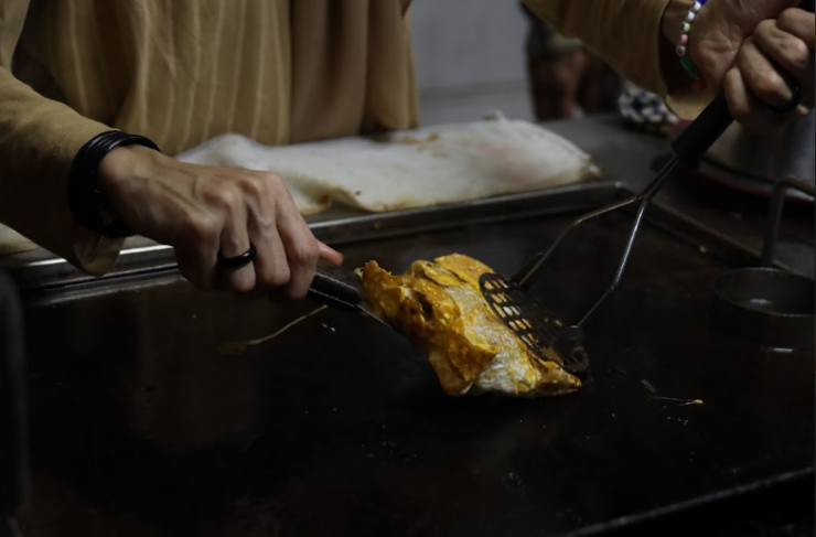 Kisah Eerah Peniaga Burger 'Istimewa': Tak Bagi Sesiapa Buat Sos Cili ...