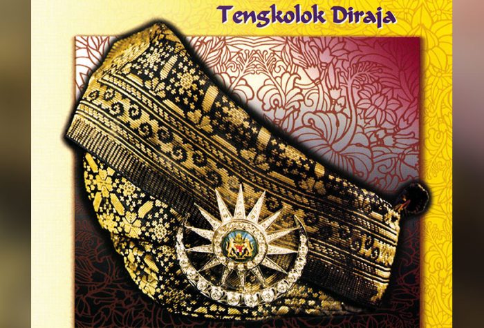 Ingatkan Tengkolok Sahaja, Ini 7 Pakaian Istiadat Diraja Perlu Diketahui