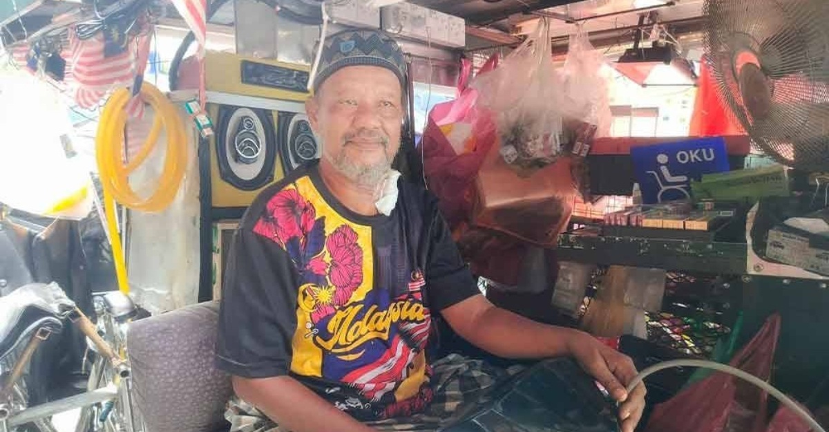 Motosikal Roda Tiga Jadi ‘Rumah’, Tempat Niaga Lelaki OKU | Siakap Keli