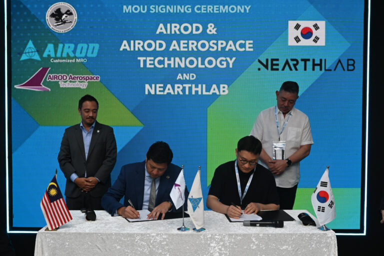 Wakil-wakil dari Airod dan Airod Aerospace dan wakil-wakil dari Ne